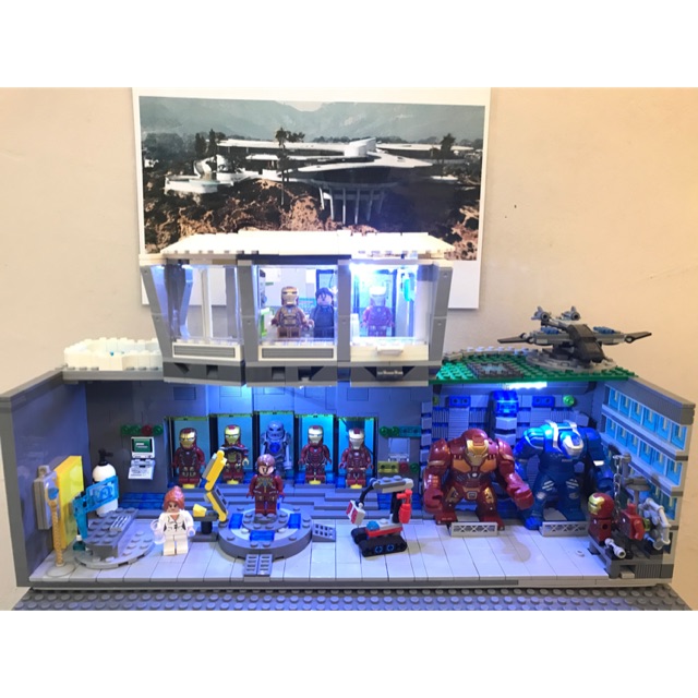 Ironman - Lightning Tony Stark House With Laboratory (Display Set ...