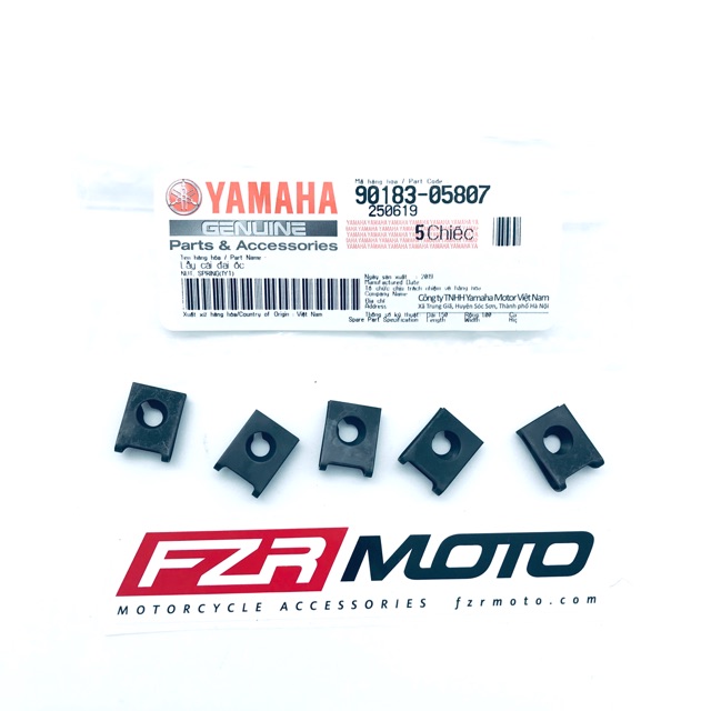 Clip Coverset Yamaha Y15ZR VIETNAM / (90183-05807) | Shopee Singapore
