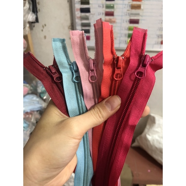 3 strands of wire zipper in various colors, length 80cm, 90cm, 100cm ...