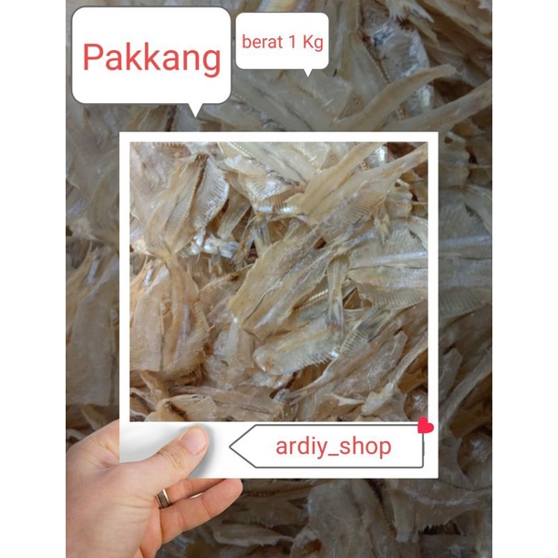 Salted fish crackers/pakkang/fresh paper 1 Kg | Shopee Singapore