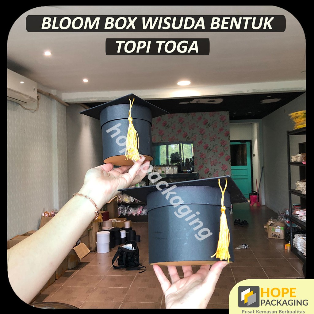 Bloom Box Graduation Hat Round Box / Flower Box / Round Box ...