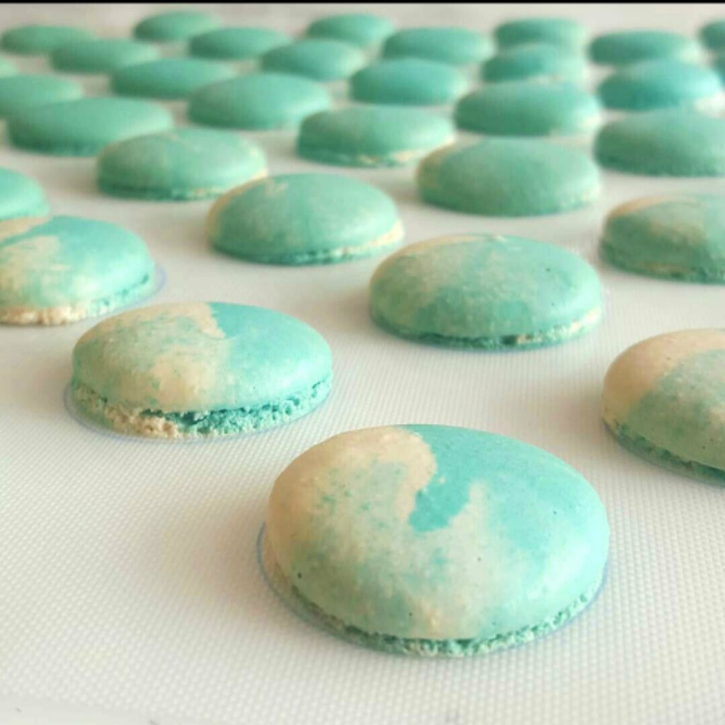 Ocean Blue Macarons (12pcs) | Shopee Singapore