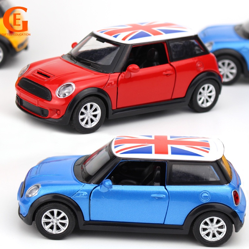 Alloy Classic Car Model Simulation Diecast Vehicle Toy with Pull Back ...