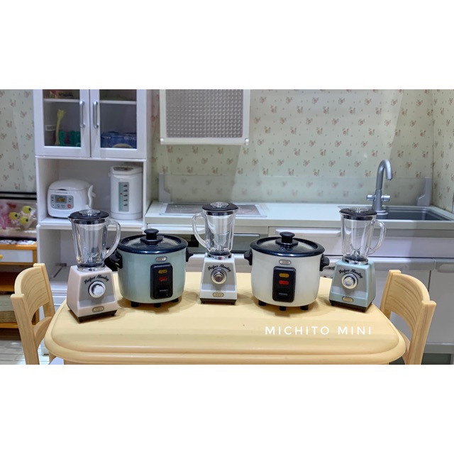 Mini rice cooker/blender model for dollhouse | Shopee Singapore