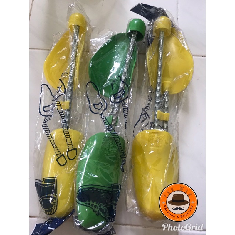 Spring Rod Shoe/Shoe Holder (Left And Right) | Shopee Singapore
