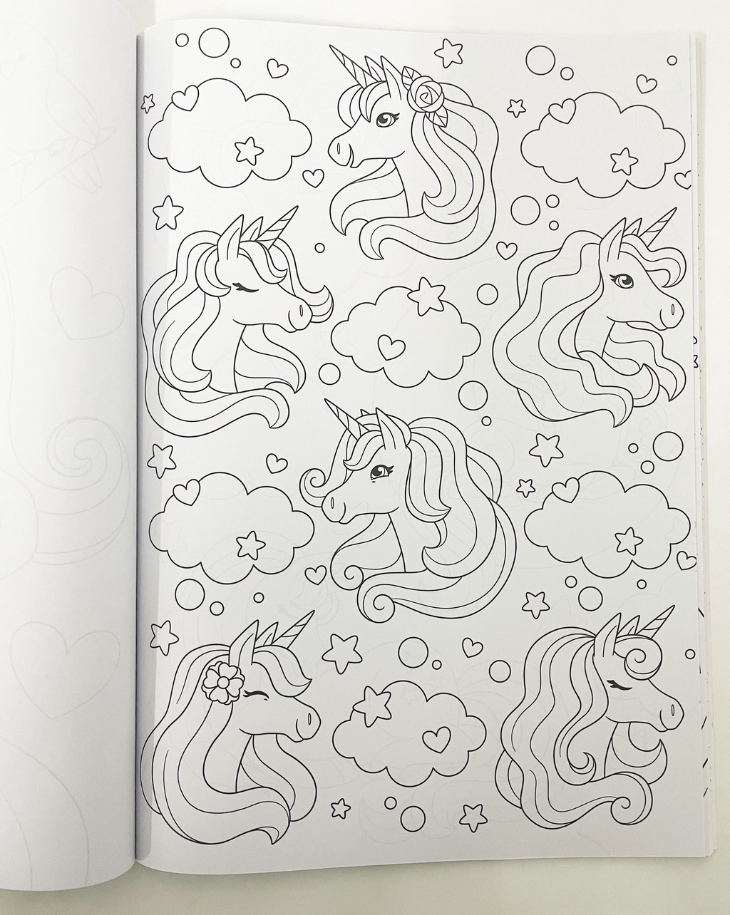 Unicorn Colouring Book for Kids with 50 pages to Color Magical Unicorns ...