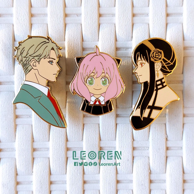 SPY X FAMILY - Hard Enamel Pin - Anya Loid Yor Forger | Shopee Singapore