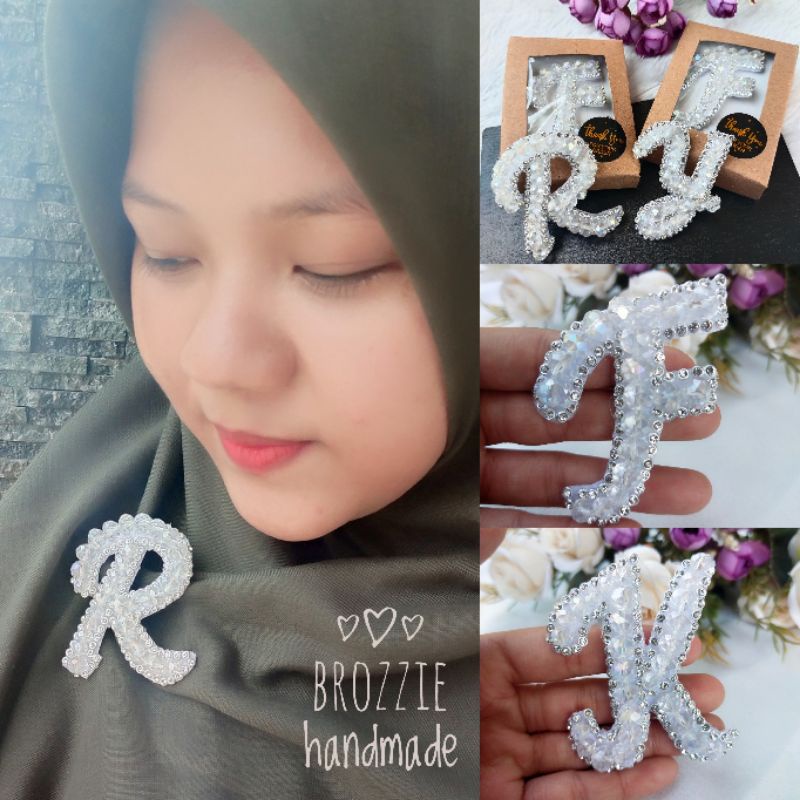 Blink crystal letter brooch free box Beautiful super luxurious chest ...