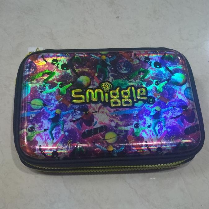 Smiggle PENCIL CASE Hard Top Hologram original oensil holder | Shopee ...