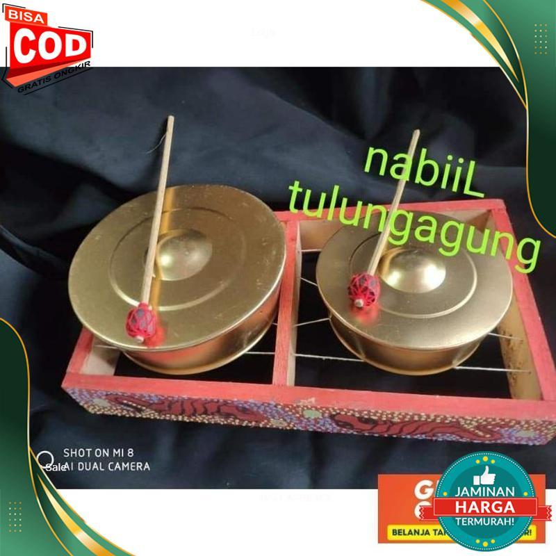Kenong kenong nong ning gamelan traditional Javanese musical instrument ...
