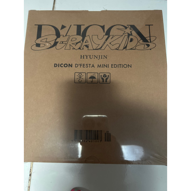 Mini dicon stray kids hyunjin fullset | Shopee Singapore