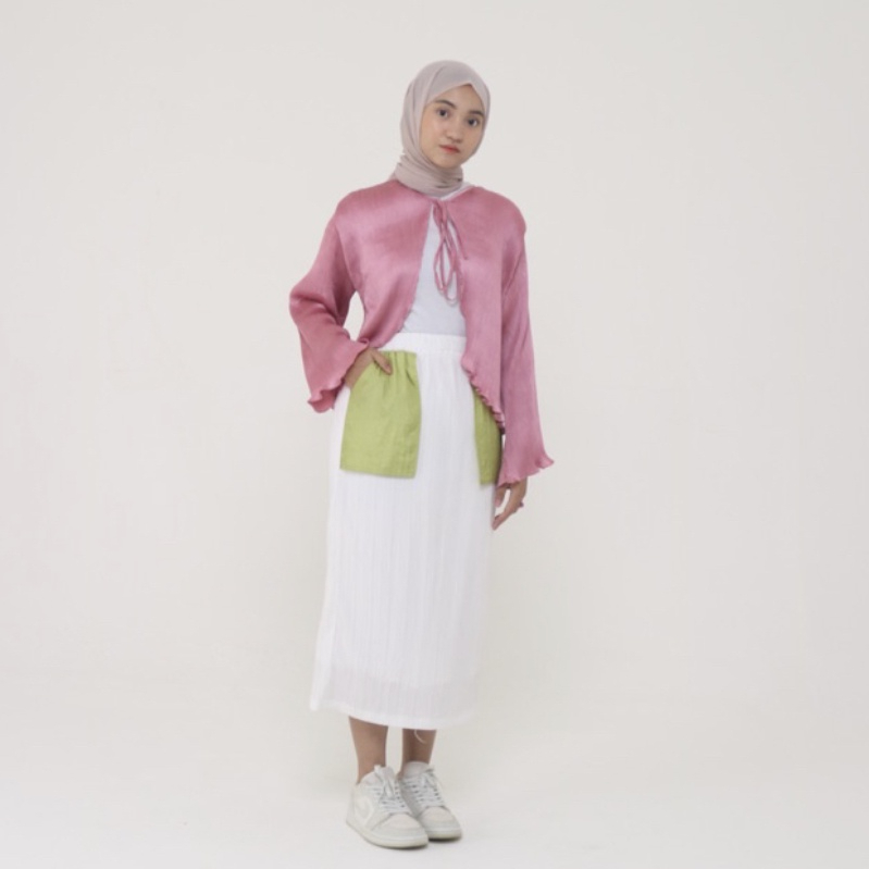 Lora Skirt | Shopee Singapore