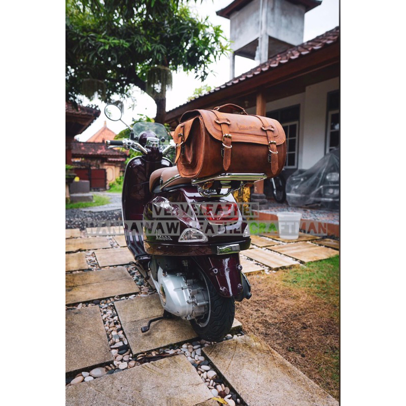 Vespa leather bag, Vespa top box, Vespa automatic, super, sprint ...