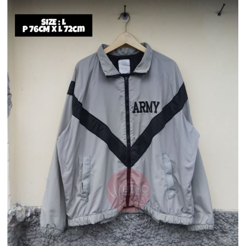 Private Collection IPFU ARMY Jacket | Shopee Singapore