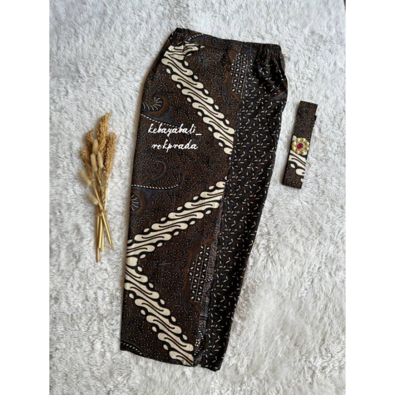 INDONESIAN BATIK CLASSIC BATIK MOTIF SIDE SKIRT | Shopee Singapore