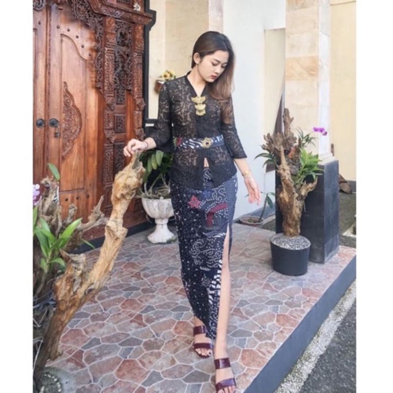 Sofia KARTINI'S BALI KEBAYA FOLDED TRUMPET 7/8 MODERN KEBAYA | Shopee ...