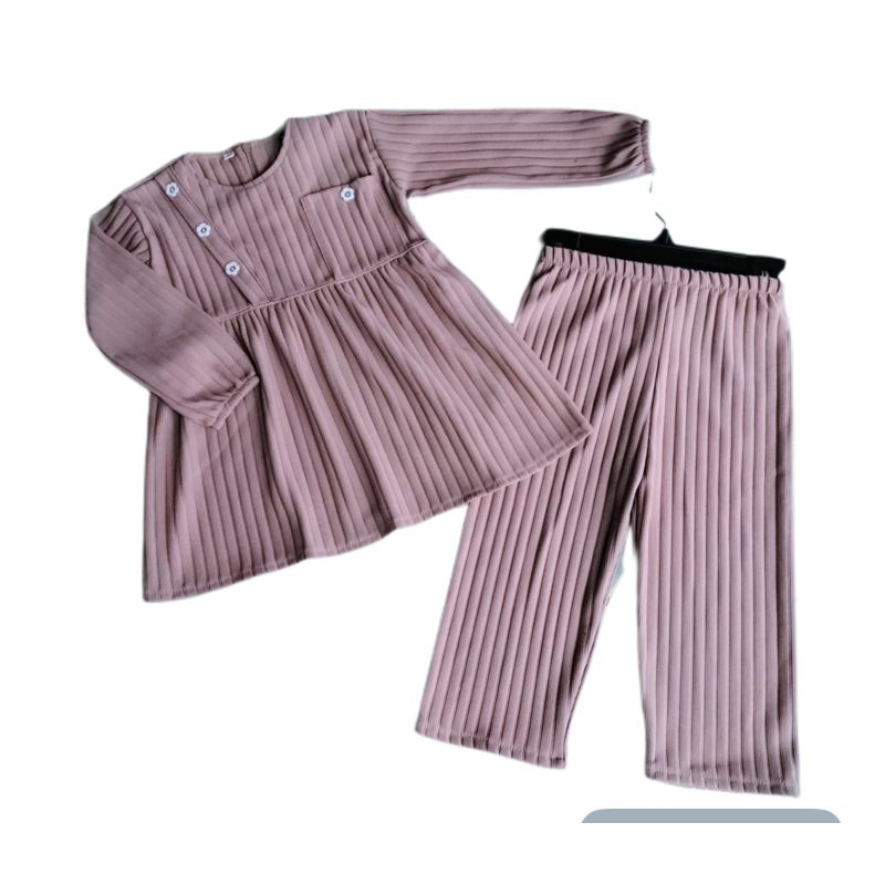 Marisa MODEL CHILDREN'S KNIT HORNET SET | Shopee Singapore