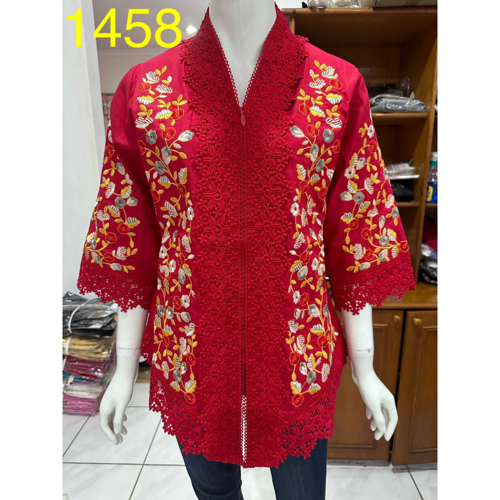 MERAH 1458 alexuez kebaya embroidered with gold thread, embossed ...