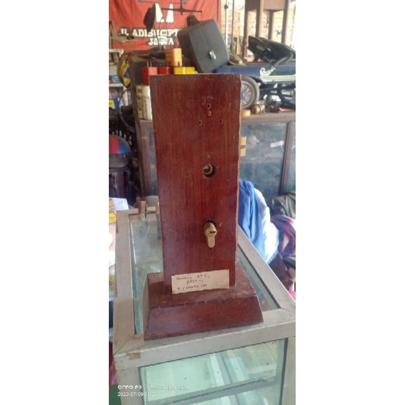 Door handle lock sample display | Shopee Singapore