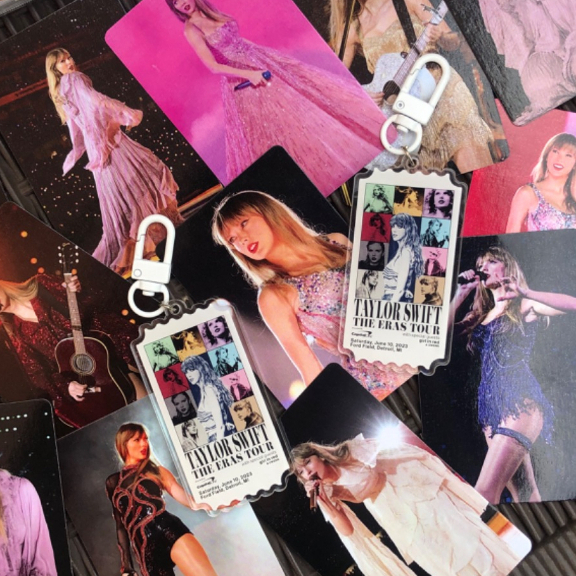 Taylor Swift The Eras Tour Collection Photocard & Keyring | Shopee ...