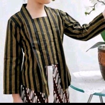 Kularu Kebaya suit, lurik jarik, traditional Javanese clothes, wedding ...