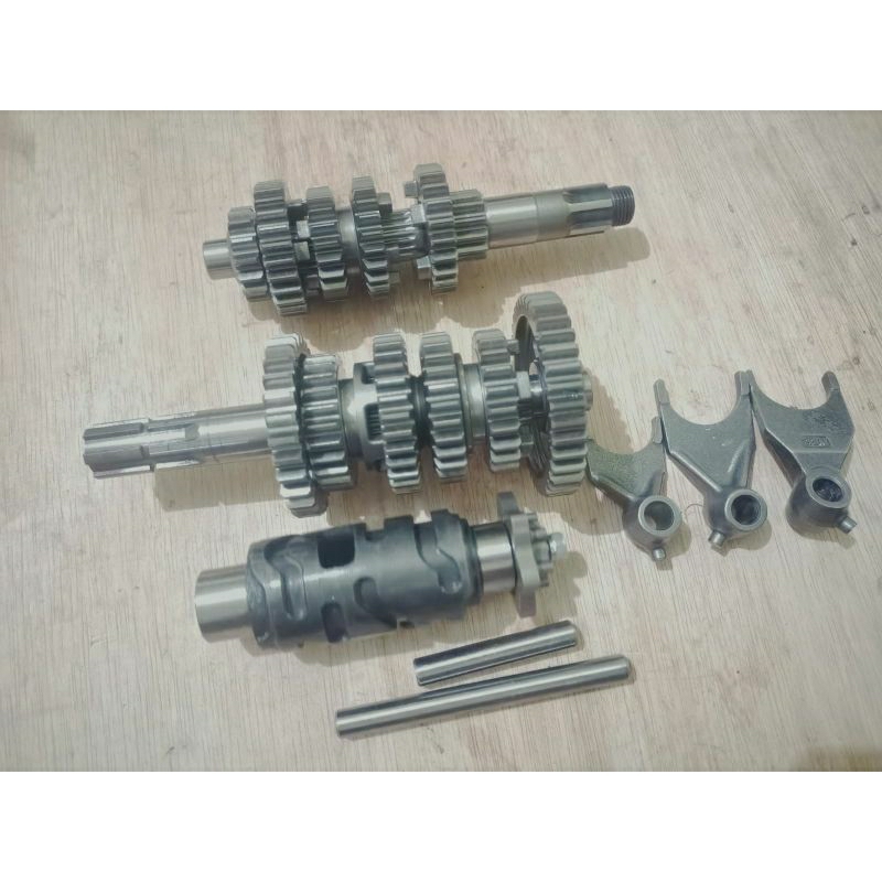 Original suzuki gsx 150 r transmission gearbox ratio gear | Shopee ...