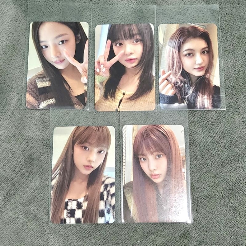 NewJeans Photocard - Official from Yearbook 22 - 23 New Jeans Year book Minji Hanni Danielle ...