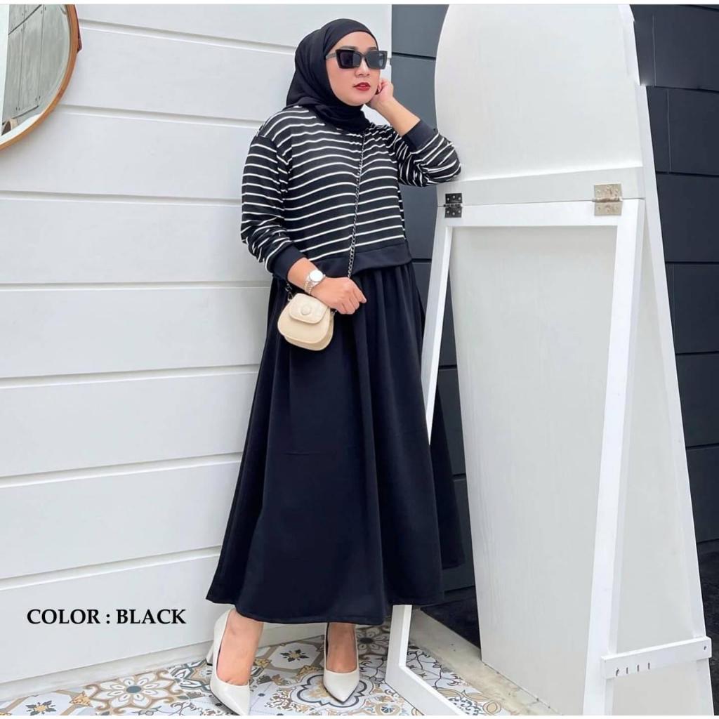 PUTIH HITAM Korean Style Muslim Dress With Black And White Stripes ...