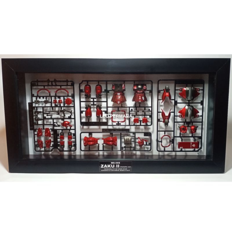 FG ZAKU II RED METALLIC DISPLAY FRAME | FG ZAKU II | GUNDAM DISPLAY ...