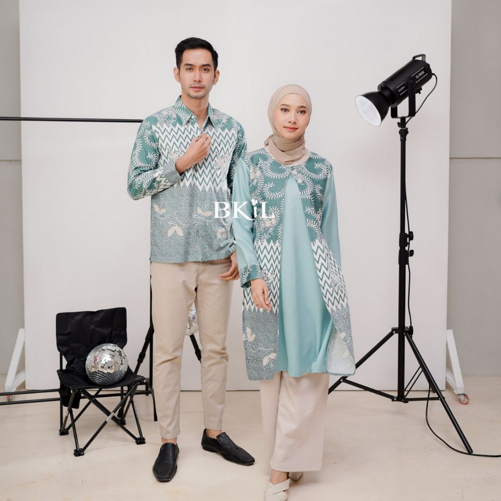 KEMEJA Couple Clothes For Eid Couples 2024 Elegant Weaving Teenagers ...