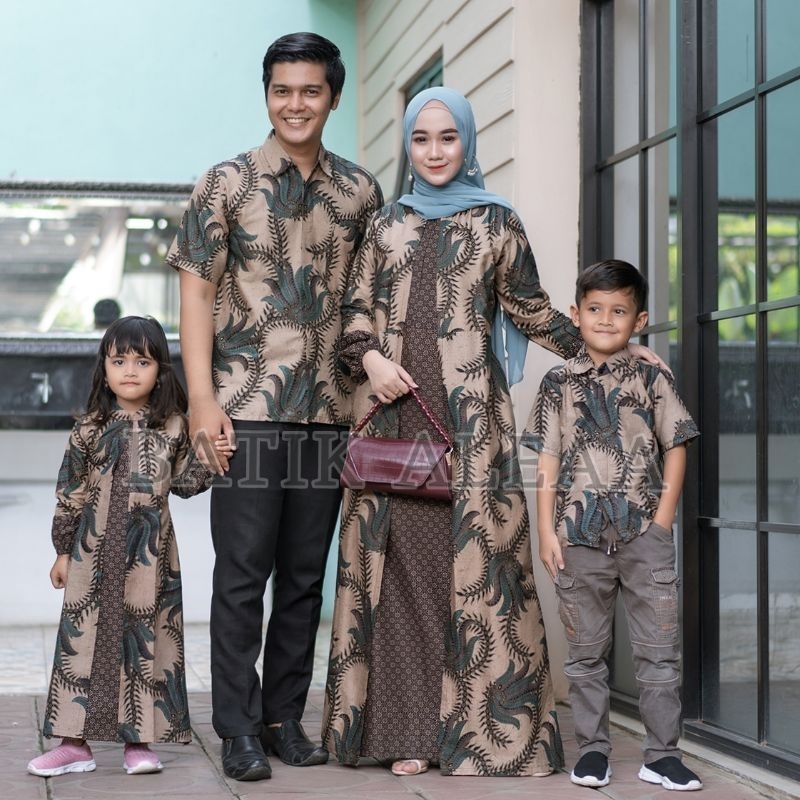 Batik Aleaa Couple batik celebration uniform. | Shopee Singapore