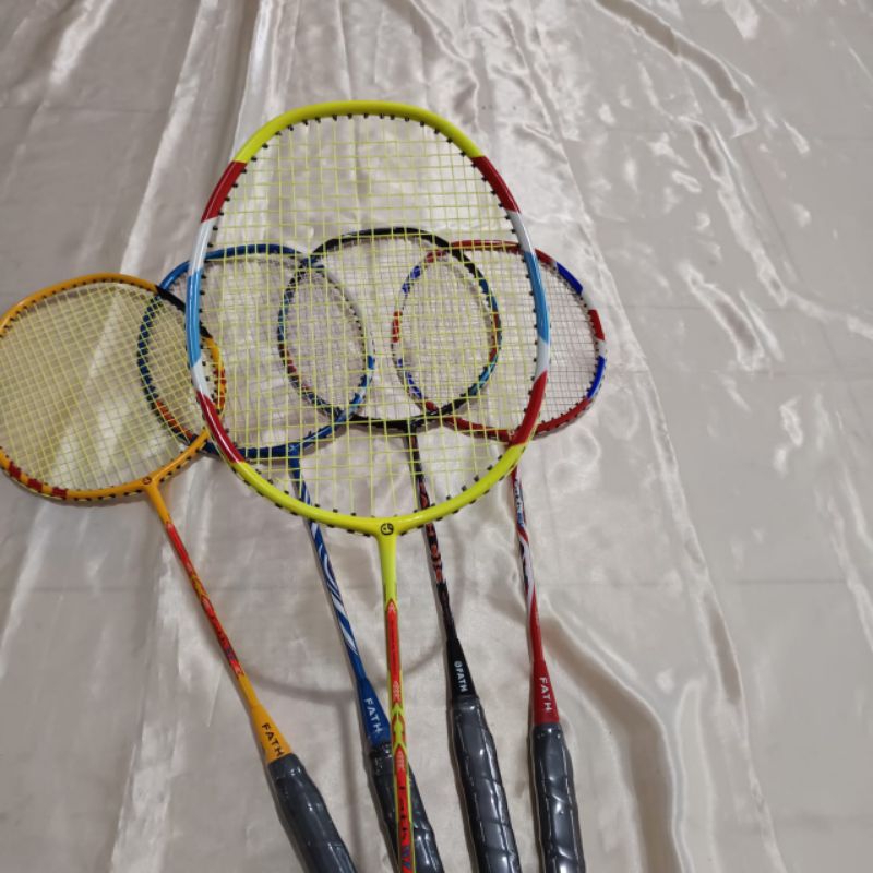 Genuine domestic badminton racket with strings and ready-to-use sponge ...
