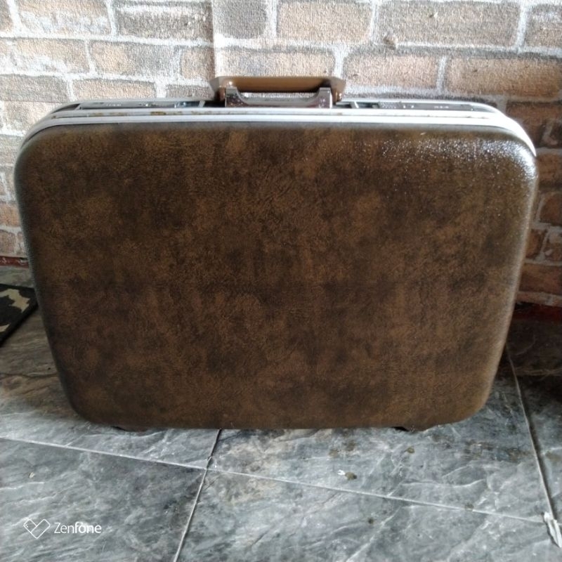 Original Echolac vintage hardcase suitcase | Shopee Singapore