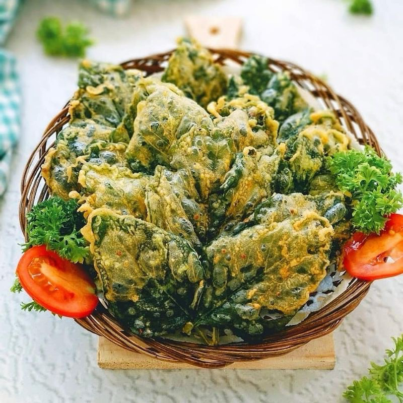 Delicious Savory Crispy Spinach Chips 100 grams / Vegetable Chips ...