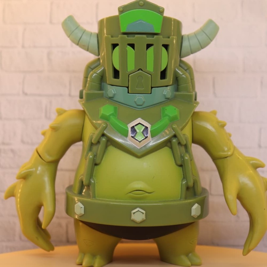 Bandai: Ben 10 Omniverse HyperAlien Toe-Pick Original | Shopee Singapore