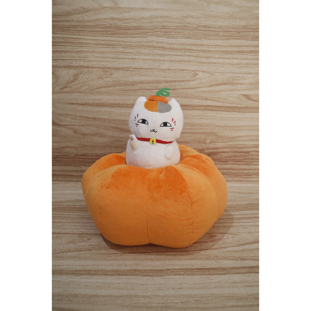 Doll Stuffed toy Nyanko Sensei Nyanko Sensei stuffed animal in a ...
