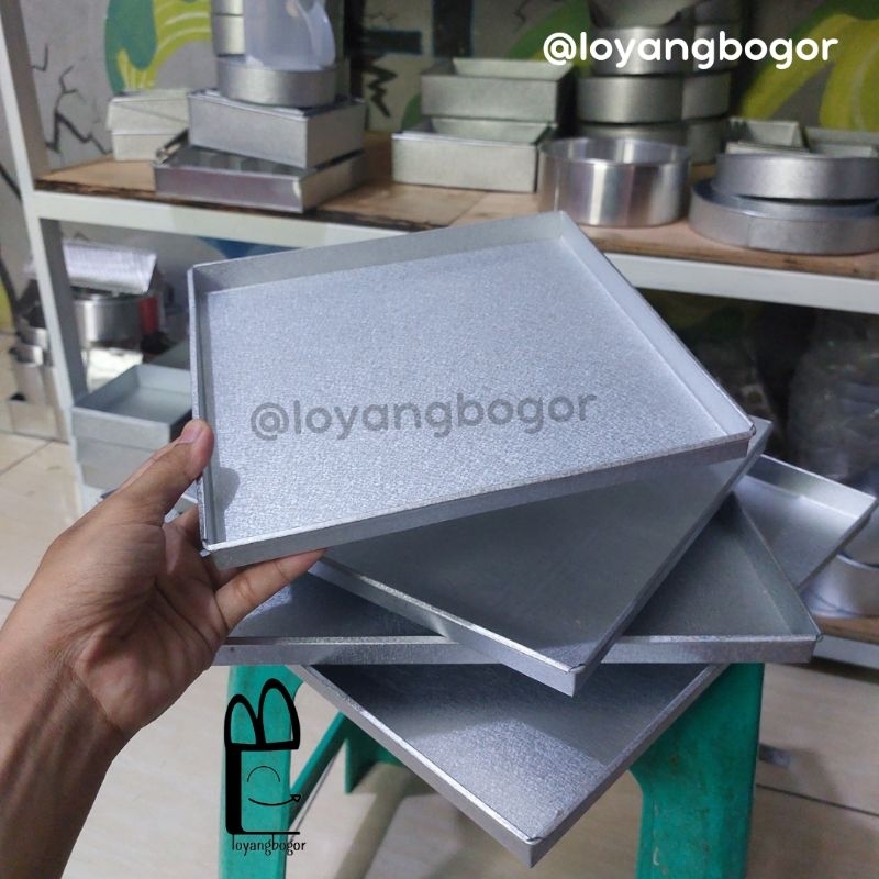 Pastry Pan / Oven Pan / Cookie Pan 24x28 and 29,5x23 height 2cm ...
