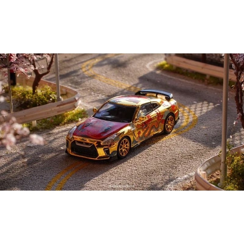 Inno64 Nissan GT-R R35 Chinese New year special edition 2024 | Shopee ...
