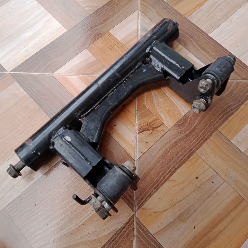 MESIN Engine mounting engine Mount original Yamaha Lexi 125 B3F pnp ...