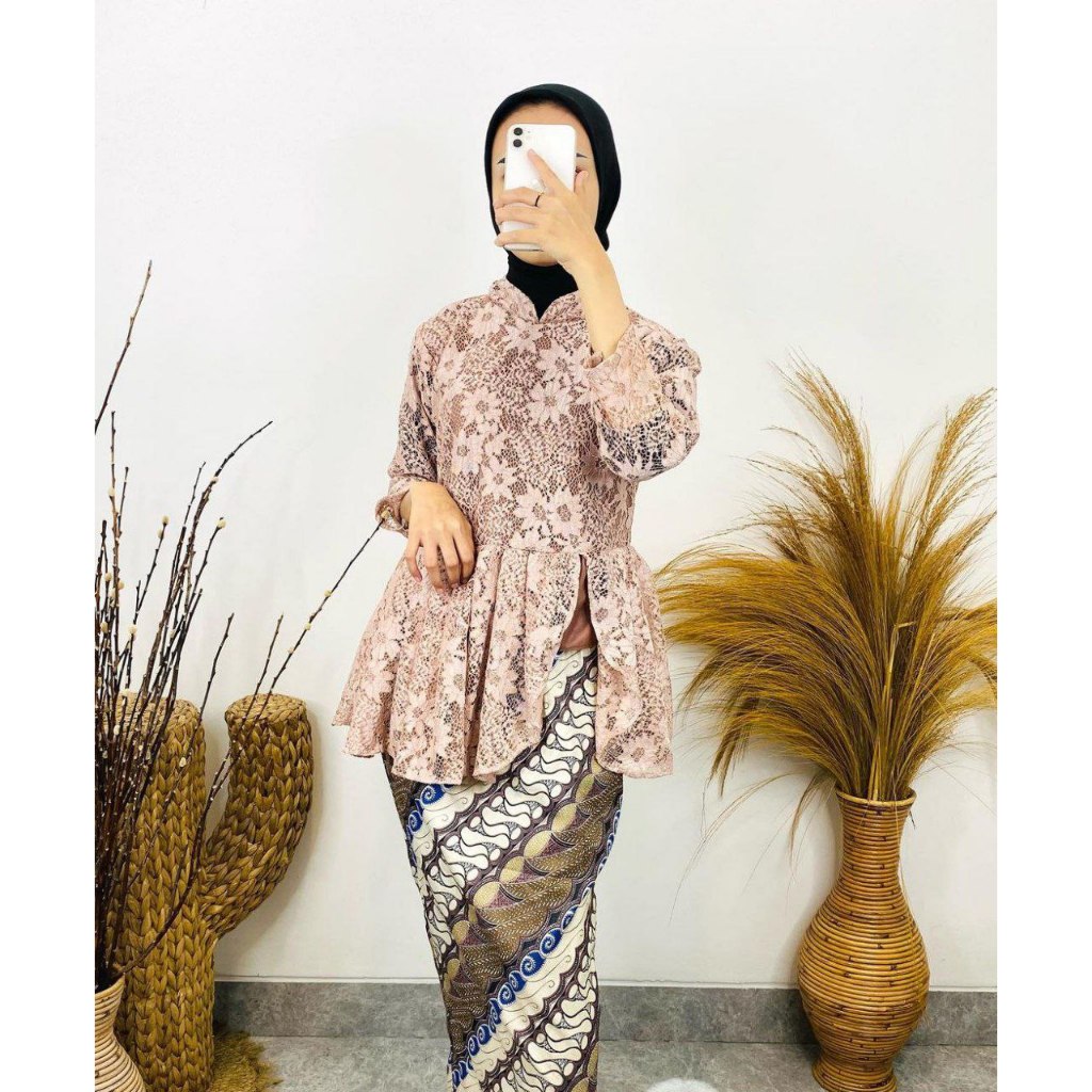 Benang Raja Plum Brocade Children's Kebaya Suit (ALL SIZE) | Shopee ...