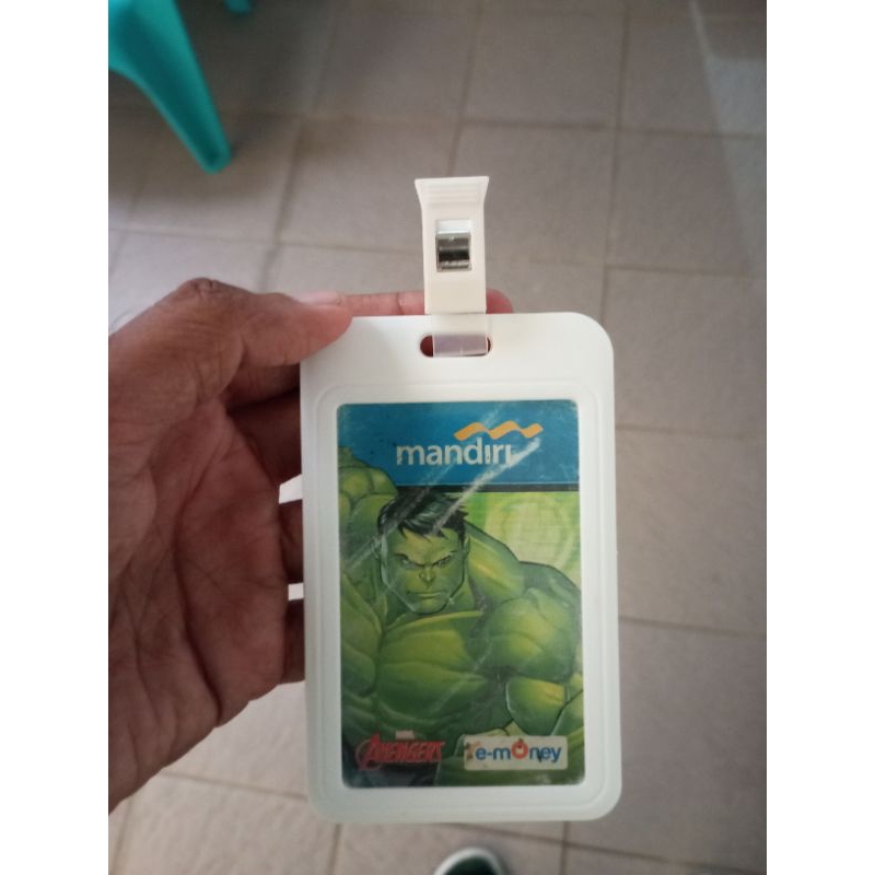PUTIH The id card name tag holder fits two cards plus a white plastic ...