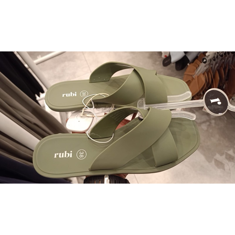 RUBI Ready Ruby cross army sandals 100% original counter | Shopee Singapore