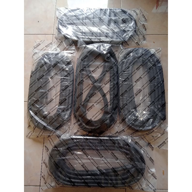 Full Set Door Damper Balloon Rubber Innova Reborn Venturer Fortuner Vrz ...