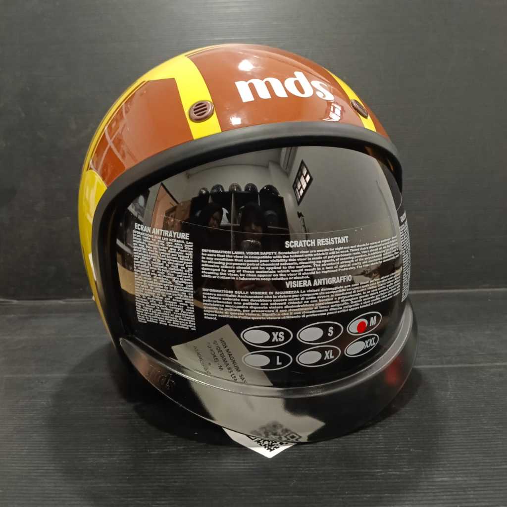 Mds RETRO MAGNUM SANRIO GUDETAMA 3 LEMON YELLOW HALF FACE Helmet ...