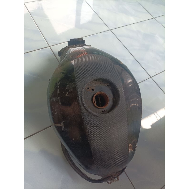 Tank yamaha r15 v2 ori Blank | Shopee Singapore