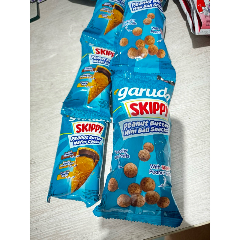 Garuda SKIPPY PEANUT BUTTER MINI BALL SNACK WAFER CONES (5Sachet ...