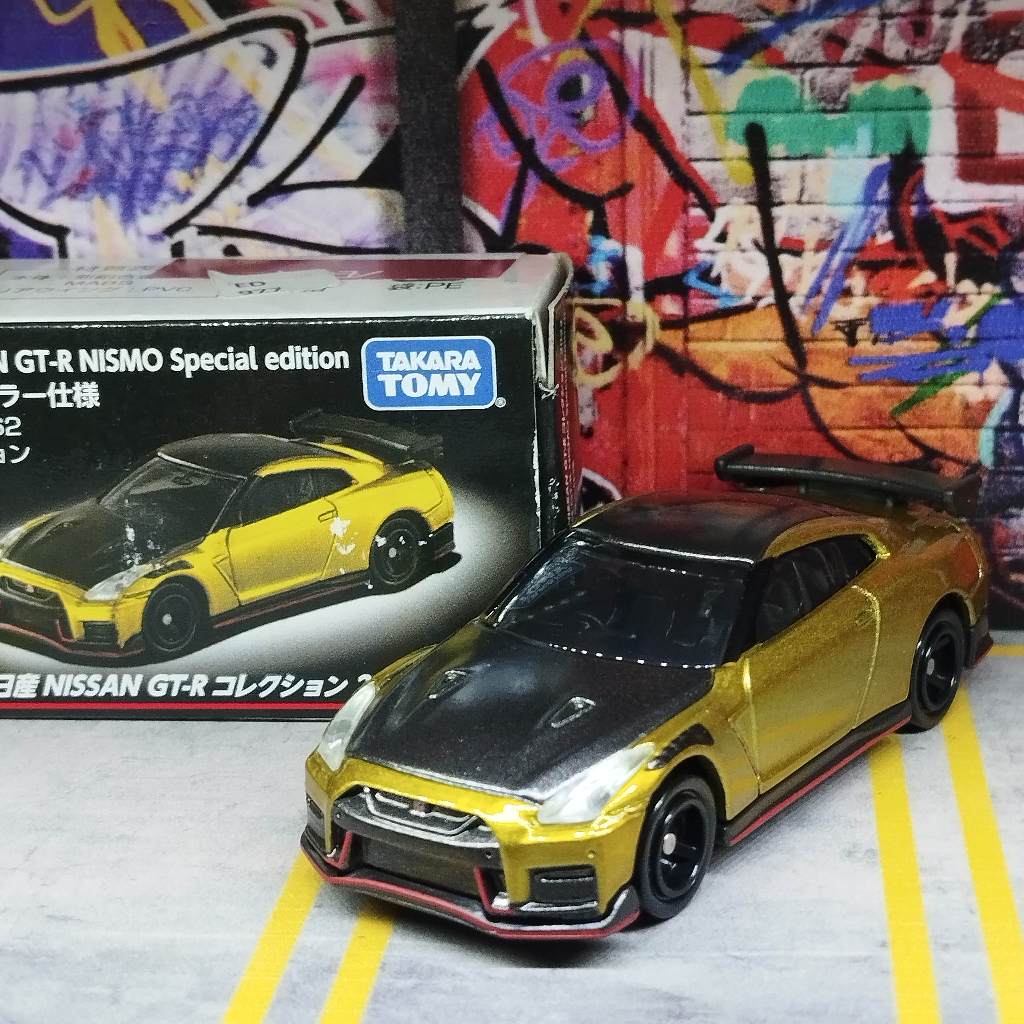 HITAM Tomica loose Nissan GT-R Nismo Special Edition Gold Black BB 20 ...