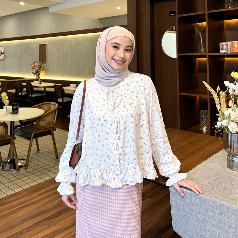 Ghamara | AUDY BLOUSE | Muslim fashion FOR WOMEN | Korean blouse ...