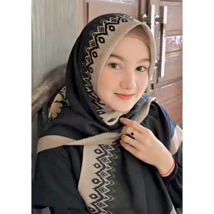 HITAM Ghidahijabers99 | Premium Motif Pashmina | Simple Motif Black ...