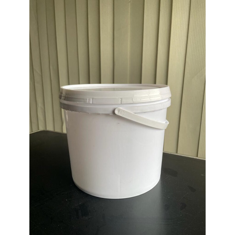 5 liter plastic bucket 5 liter Pail (5.5 KG) WHITE BLUEISH | Shopee ...
